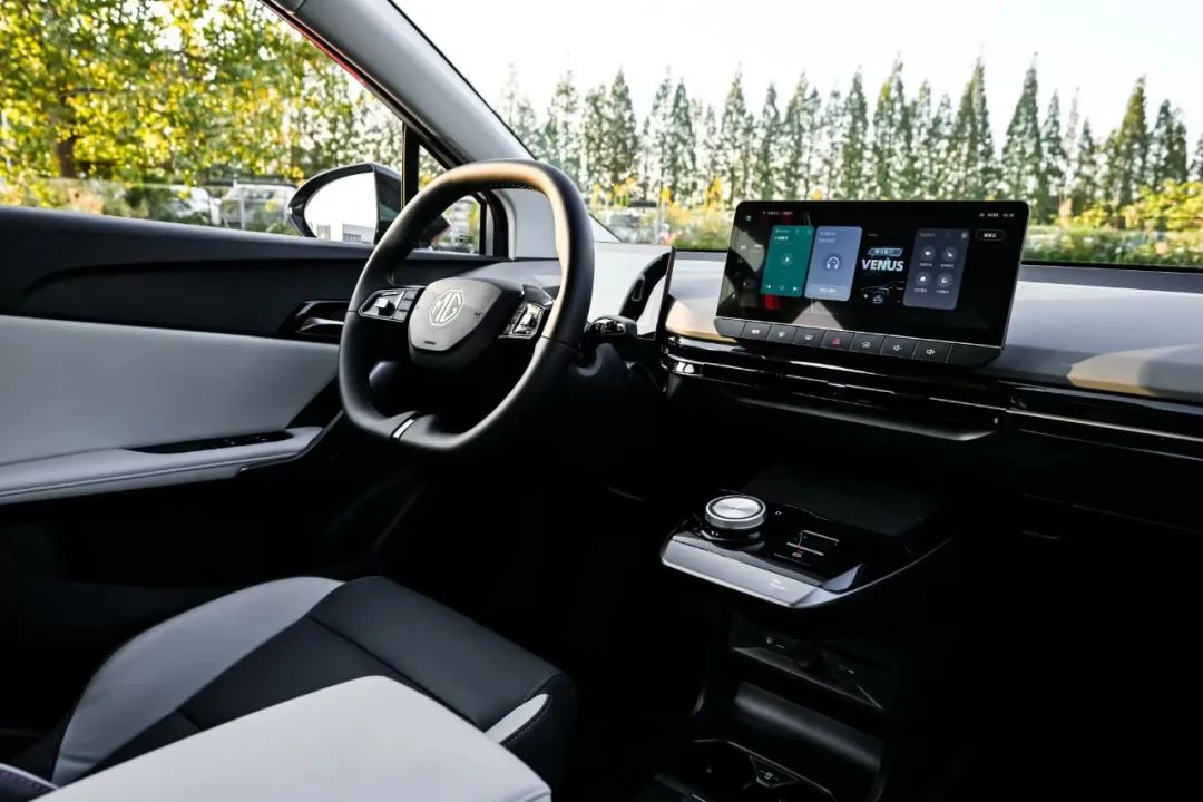 11.58万圆梦后驱钢炮？MG4 EV出海冠军版动态实测- 买车网